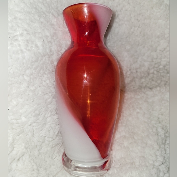 Handmade | Accents | Vintage Art Glass Bud Vase Red White Swirl Pattern ...